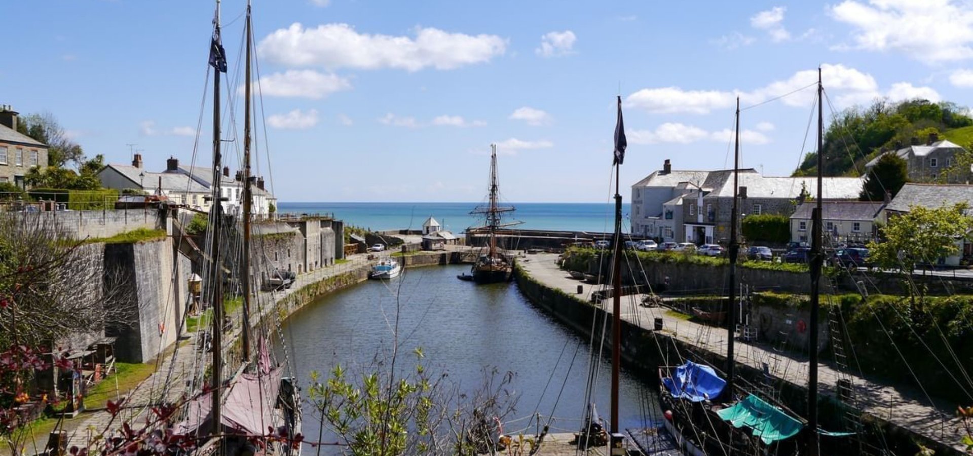 Ghostly Cornwall: Exploring Haunted Castles and Historic Sites